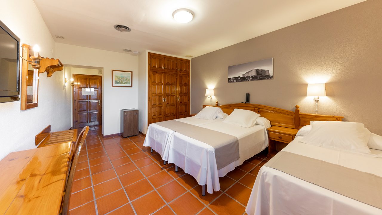 Masía (COUNTRY HOUSE) - Mas Torrellas